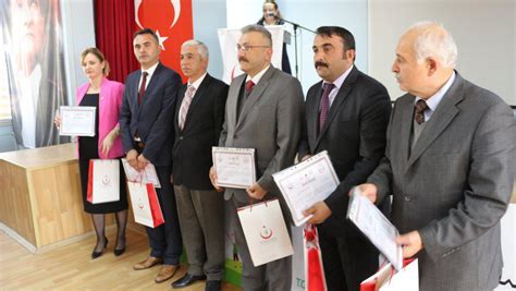 L Em Zde Beyaz Bayrak Ve Beslenme Dostu Okul Sert Fikasi D L T Ren