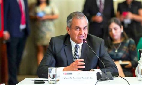 Ministro del Interior presentó proyecto para la creación de la Policía