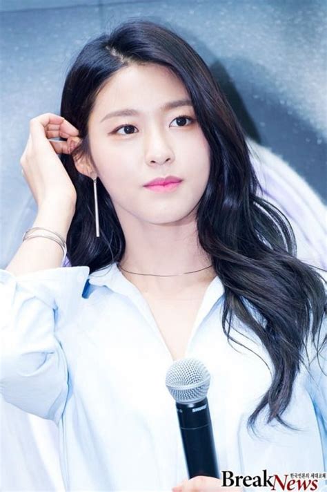 Seolhyun Korean Beauty Asian Beauty Aoa Elvis Kim Seol Hyun Singer