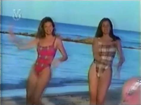 Naked Jalymar Salomón in El club de los tigritos
