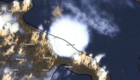Cronaca Meteo Diretta Temporali Nubifragi Grandine E Raffiche Di