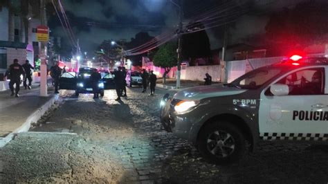 Bandidos são mortos após troca de tiros a PM na zona sul de Natal