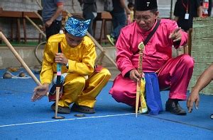 Asyiknya Bermain Balogo Permainan Tradisional Khas Suku Banjar