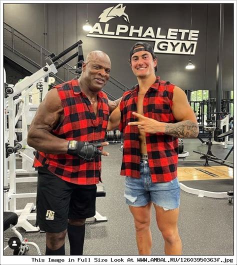 Ронни Колеман Ronnie Coleman рассказал что лечение стволовыми
