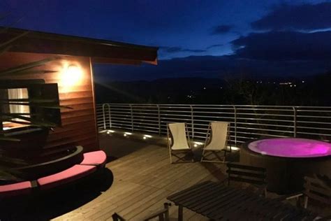 Cabane sur pilotis Auvergne Rhône Alpes Suite Nid d Amour et Spa