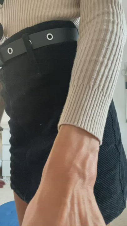 A Little Strip Just So I Can Show All Of You My Asshole 😏🍩 Scrolller