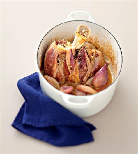 Recette Jarret de veau aux échalotes et au vin jaune Marie Claire