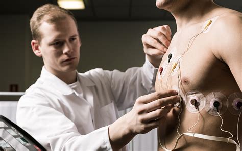 Qué es un electrocardiograma Centre Mèdic Esplugues