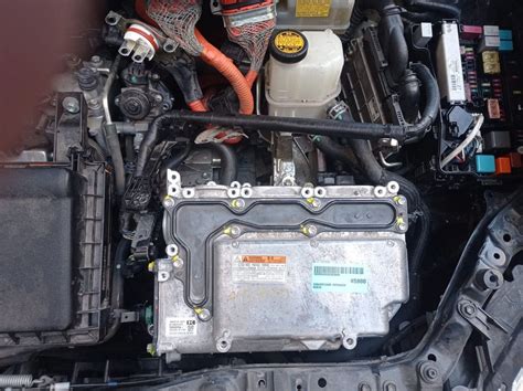 Cambio De Inversor En Un Toyota Auris Otiauto Es Tu Taller