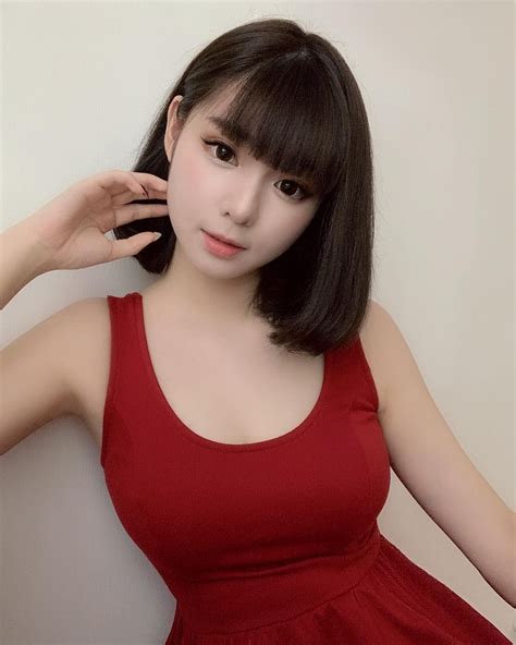 Amy Malaysia Johor 21 di Instagram 大家都说我幸福肥 为什么要有幸福肥这个词 Boy