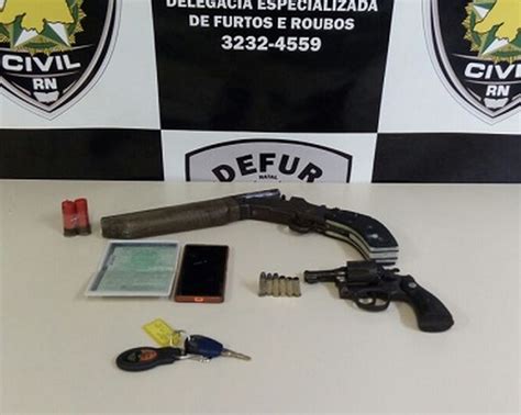 Suspeito de latrocínio contra PM morre ao trocar tiros policiais