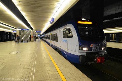 Nowości na kolei Flirty PKP Intercity wyjechały na tory darty opóźnione