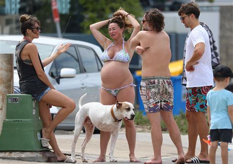 Topless Pictures Of Pregnant Camilla Franks At Australian Beach The