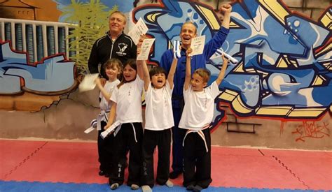 Prüfung bestanden Nam Wah Pai Kung Fu