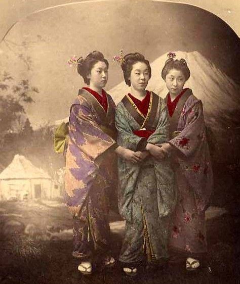 Trois Geishas Circa 1880 Par Kimbei Vintage Japanese Photographs