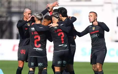 Elenco do Flamengo recebe folga nesta segunda e tem programação