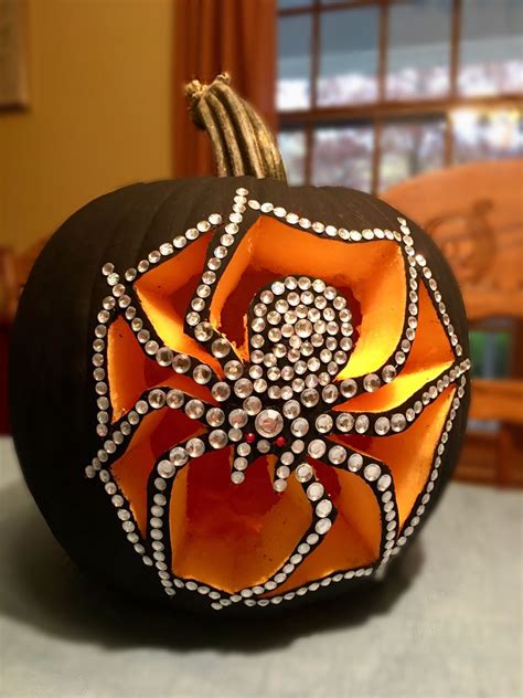 30 Painted Pumpkins And Other No Carve Pumpkin Decorating Ideas Artofit