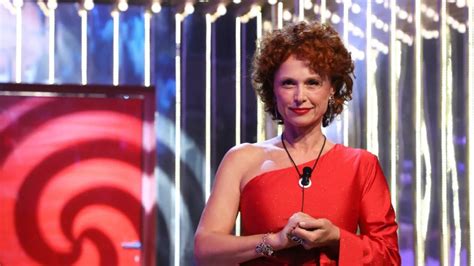 Grande Fratello Beatrice Luzzi E Rosy Chin Lite Durante La Notte