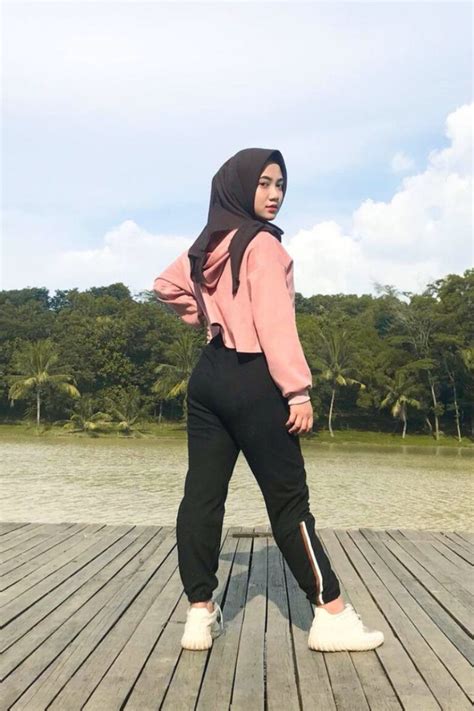 Outfit Hijab Olahraga Yang Kece Dan Sporty Abis Dzargon