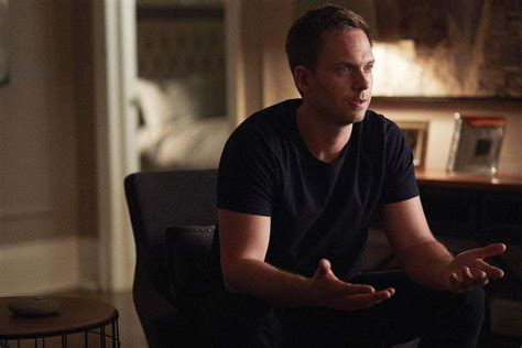 Suits Suits Bild Patrick J Adams Von Filmstarts De