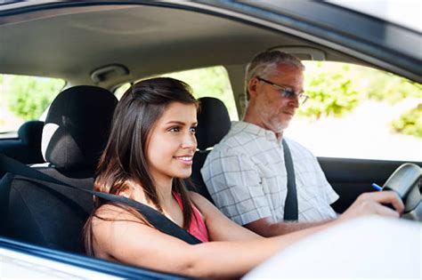 Aula de Carro para Iniciantes CFC NOVA VENEZA Auto Escola em São Paulo