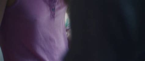 ASsa MaGa Revealing Her Natural Beauty Babe And Bare Chested