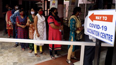 India Will Offer Covid 19 Vaccines To People 18 In May CNN