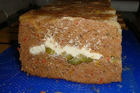 Hackbraten mit Schafskäse und Spreewälder Gürkchen von lageropa Chefkoch