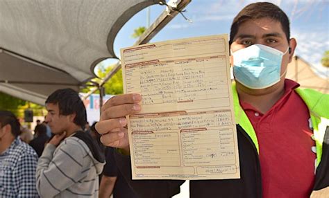 Disminuye porcentaje de población en pobreza laboral en México Coneval