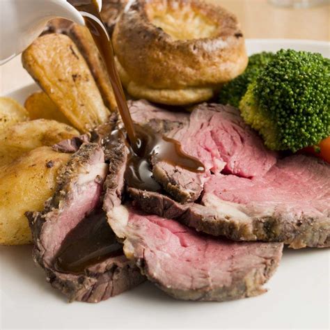 Recette rôti de boeuf et pudding yorkshire Cuisine Madame Figaro
