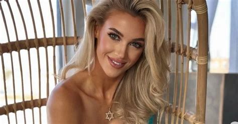 Onlyfans Star Who Loves Tom Brady Says Boobs Are So Big Because She