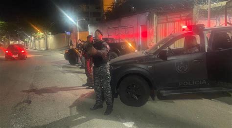 Tiroteio no Complexo do Alemão volta a assustar moradores Super Rádio