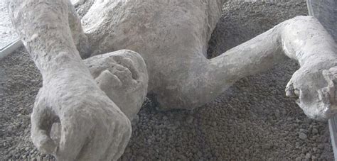 Qué pasó en Pompeya con el volcán Vesubio