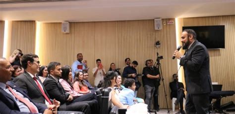 Novo procurador do Ministério Público de Contas de Pernambuco é empossado