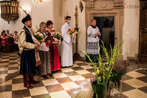 Parafia w Bobowej ma nowego księdza wikariusza i siostry zakonne