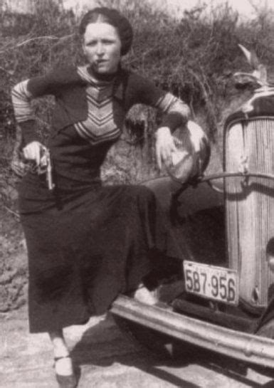 Things We Didn T Know About Bonnie And Clyde Bonnie Parker Women In