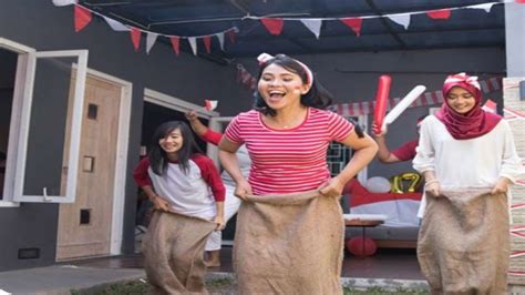 Ide Lomba 17 Agustusan Untuk Ibu Ibu Dan Bapak Bapak Seru Lucu Dan