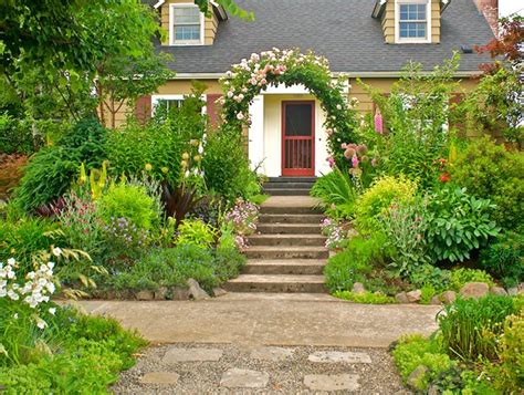Top 10 Front Yard Landscaping Ideas Birds And Blooms Atelier Yuwa Ciao Jp