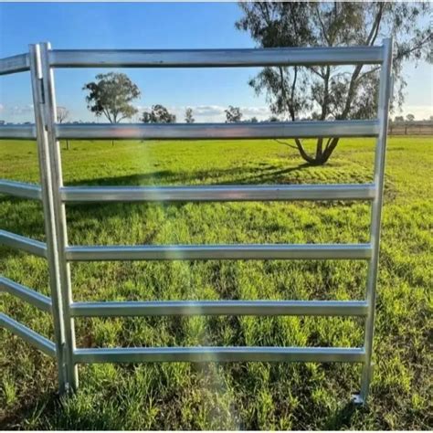 Australia Welded Metal Cattle Panel Fence Sheep Corral Panels Rail
