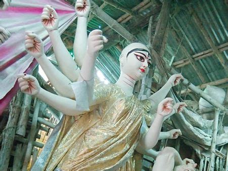 Kumartuli The Making Of Durga Idols In Kolkata Boldsky