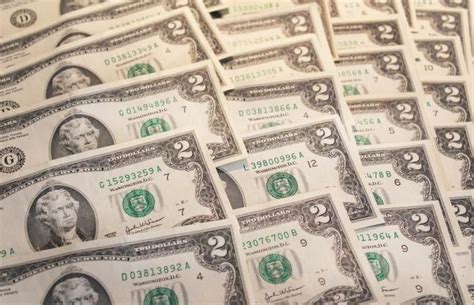 Cómo determinar los valores de billetes de dos dólares Hi Quality