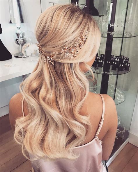 30 Mother Of The Bride Hairstyles 2024 Guide Tips