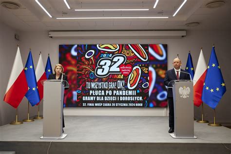 Wojewoda małopolski Krzysztof Jan Klęczar wspiera WOŚP