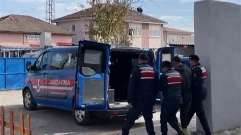 Cinayet suçundan aranan 2 hükümlü yakalandı Son Dakika Haberleri