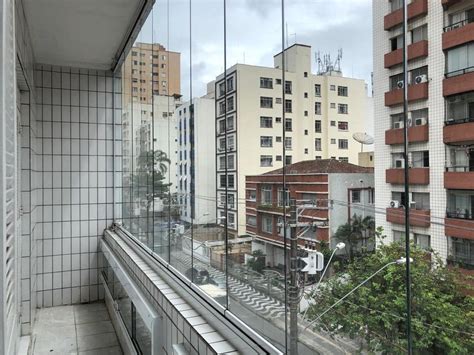 Apartamento na Rua Jacob Emerick 206 Centro em São Vicente por R