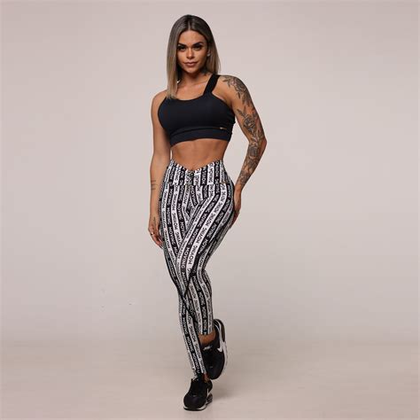 Legging Recorte Empina Bumbum Moving Brand Exclusiva Moving Fitness Wear