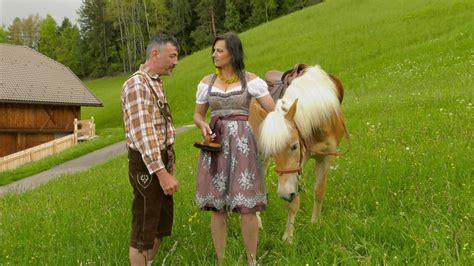 Sexy Alm Komplette Serie 8 DVDs Jetzt online kaufen bei Frölich