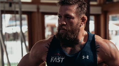 El espectacular cambio físico de Conor McGregor desde 2015 y su