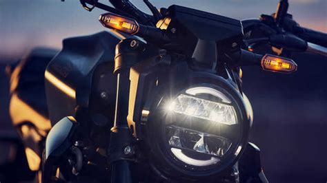Honda CB300R Naked Roadster Neo Sports Café Premium Sophistication