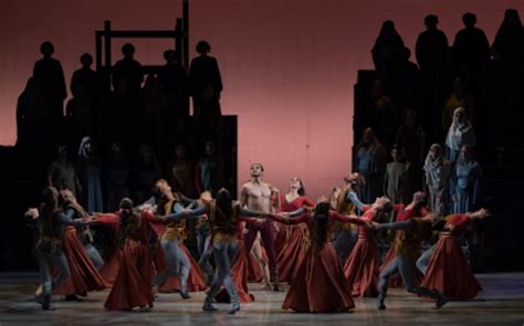 La Compañía Nacional de Danza promueve la contemporaneidad con nuevas